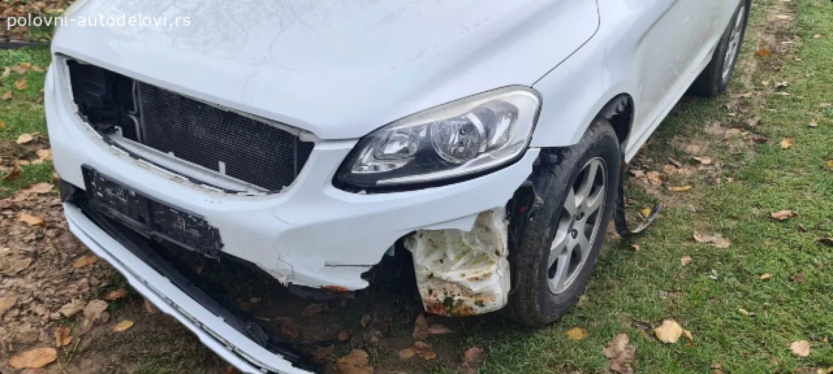 Volvo xc60 novi i polovni delovi