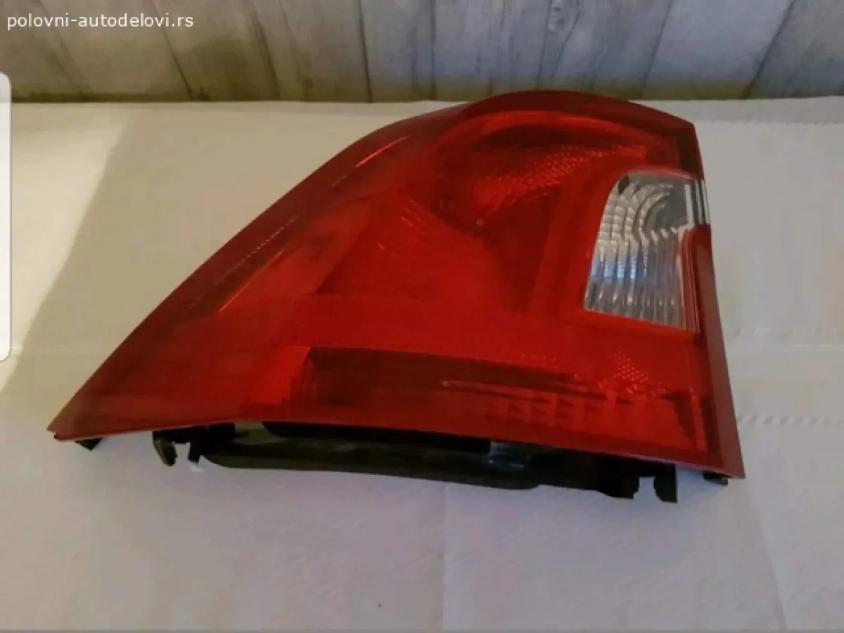VOLVO NOVI I POLOVNI DELOVI