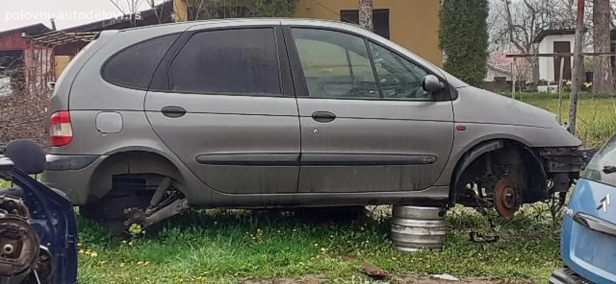 Renault Senik 1polovni delovi