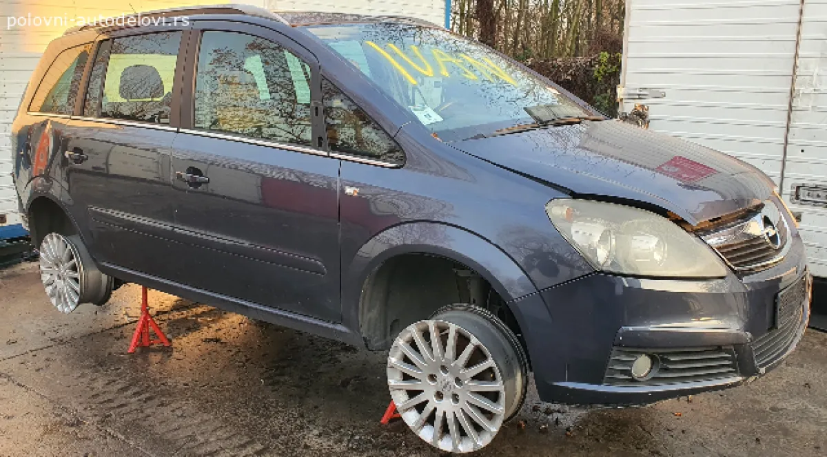 Opel Zafira B 1.9cdti 88kw POLOVNI DELOVI