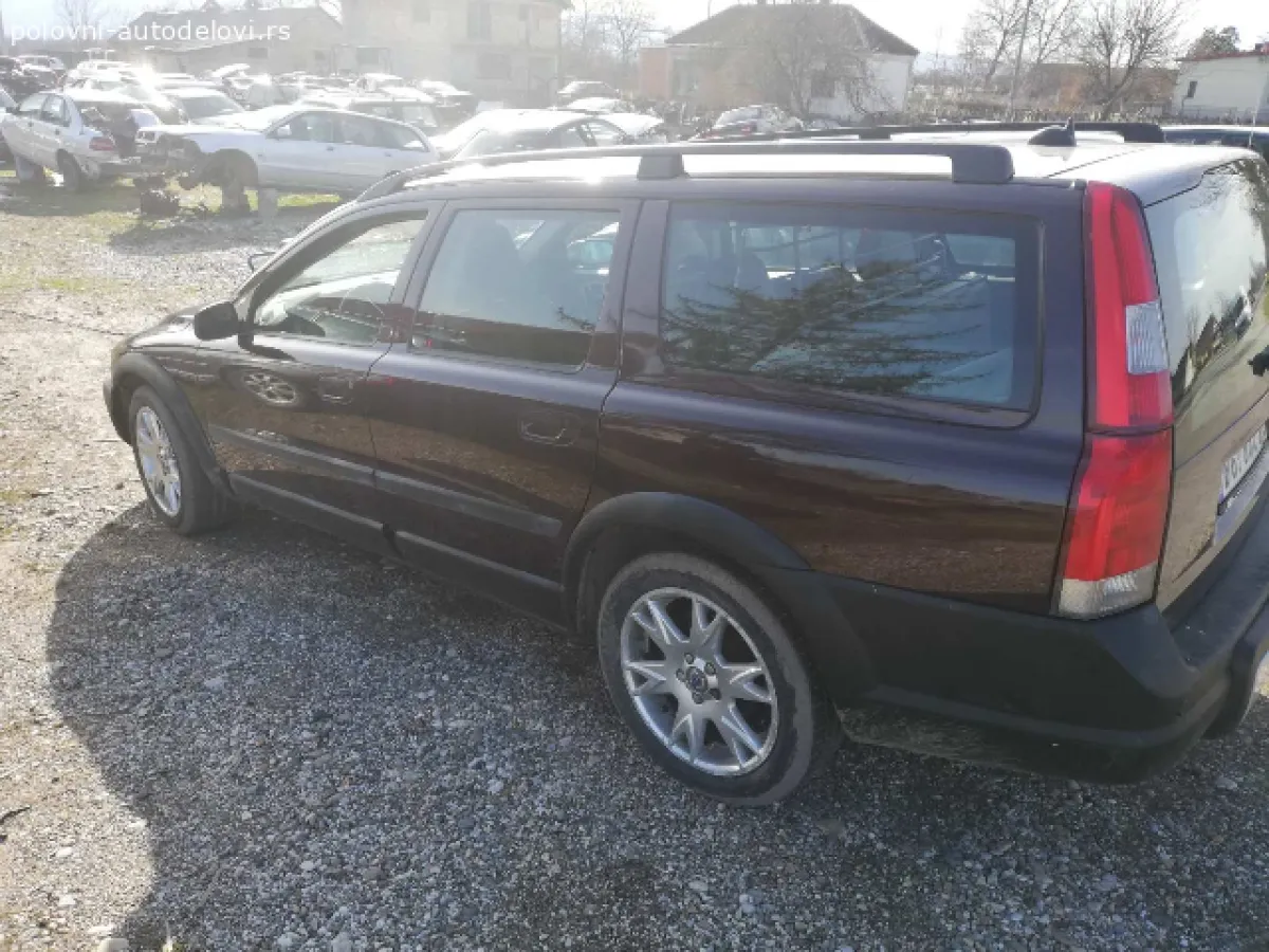 Volvo v70 novi i polovni delovi