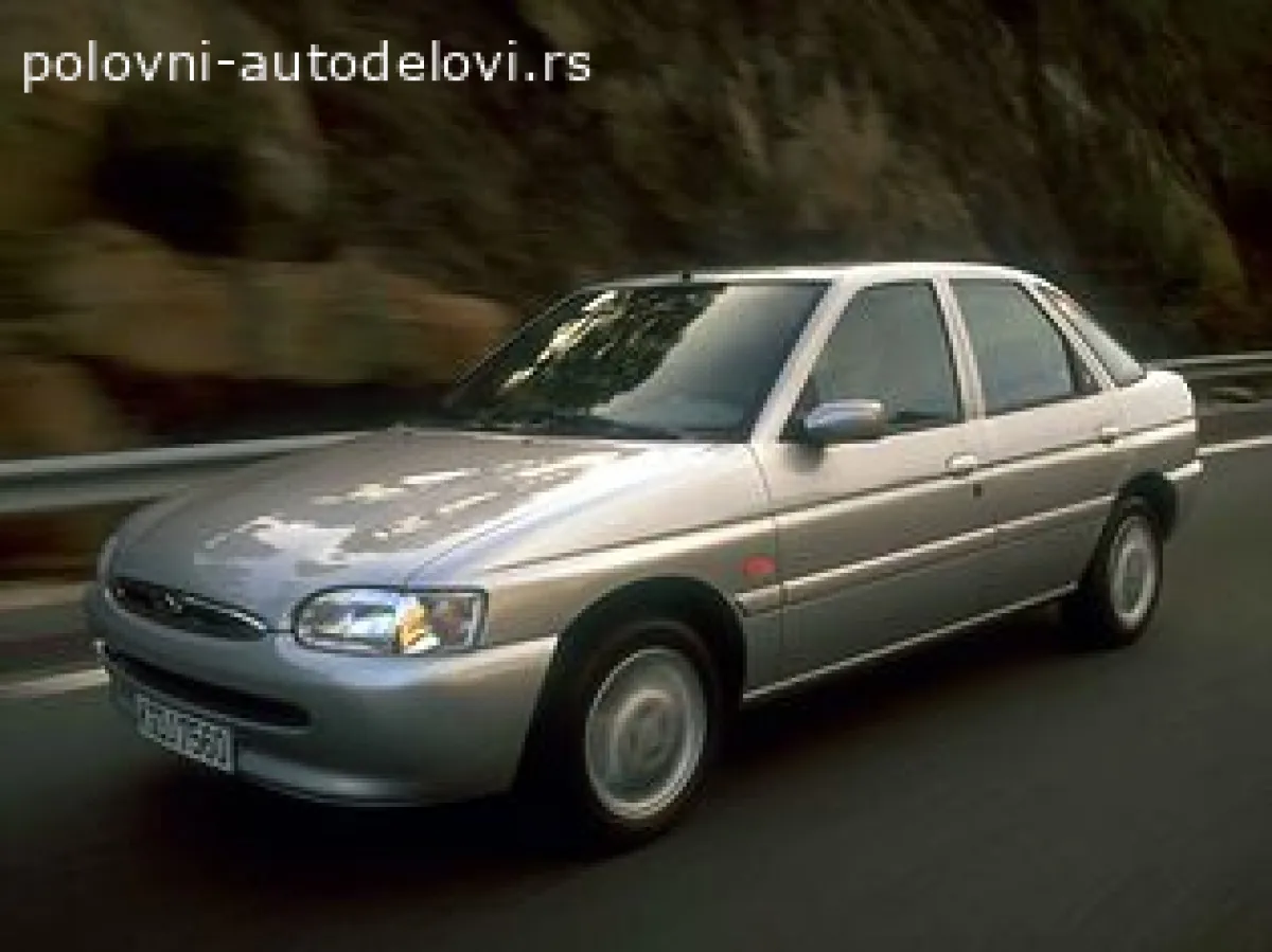 Ford Escort Delovi