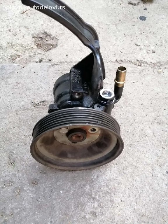 Alfa GT servo pumpa