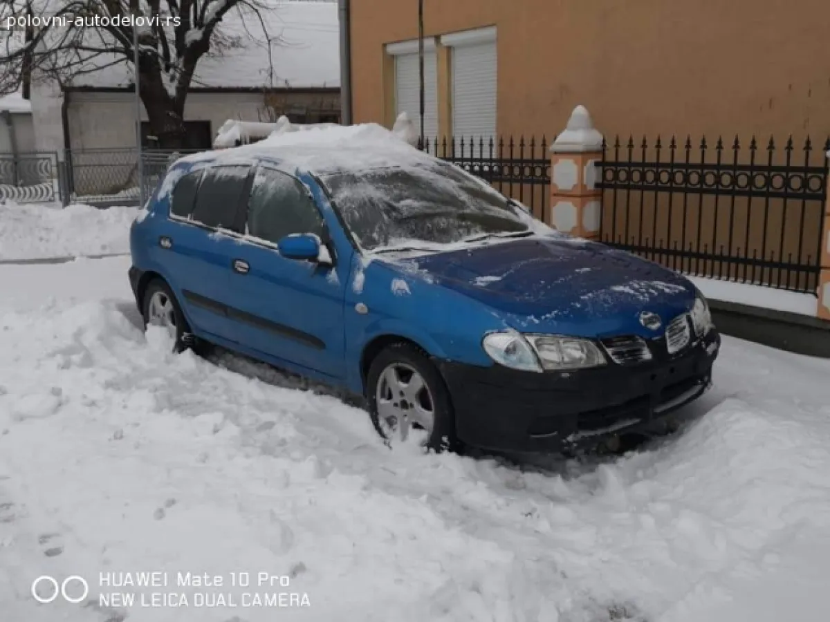 Nissan Almera