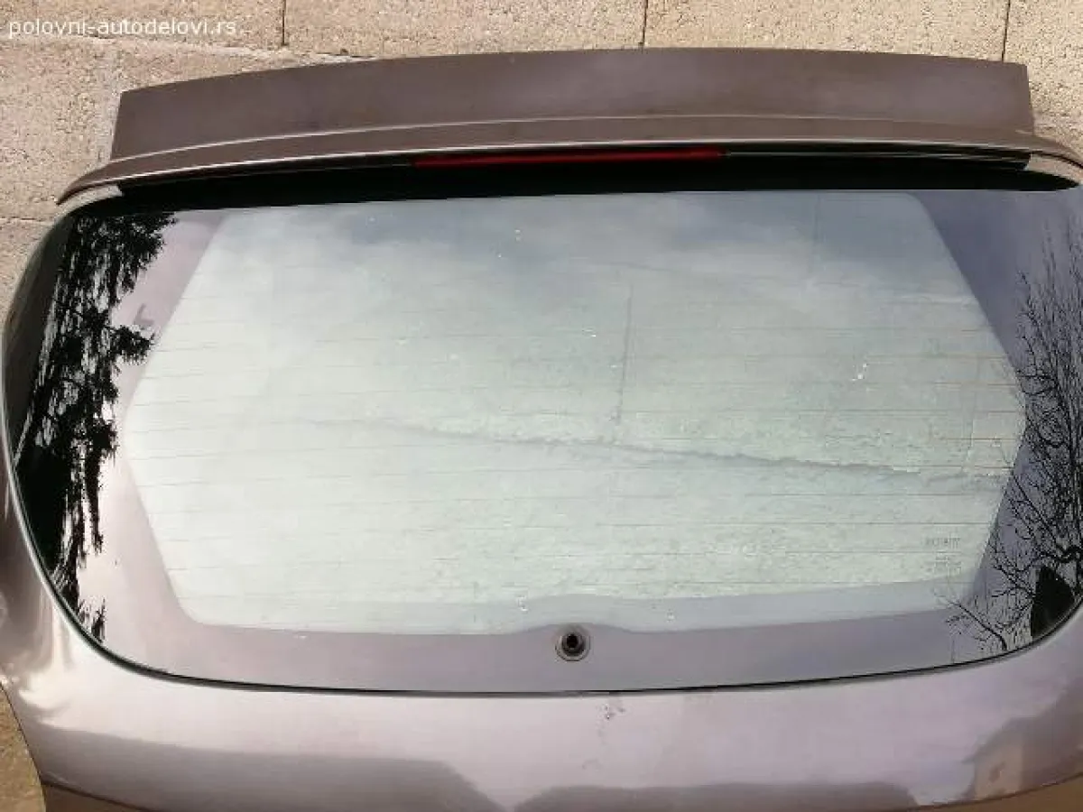 Fiat bravo 2 staklo gepeka