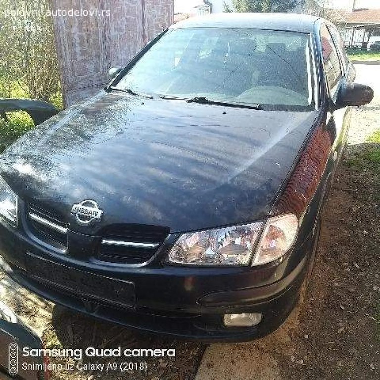 Nissan Almera n16 hatchback