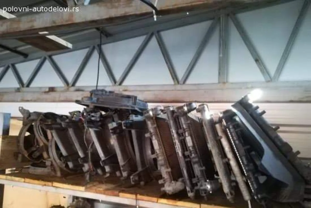 Hladnjaci vode,klime,ventilator hladnjaka za Alfu 147-156