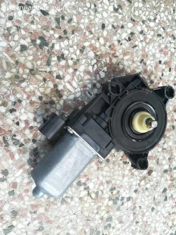 Motor podizaca stakla za Alfu 159