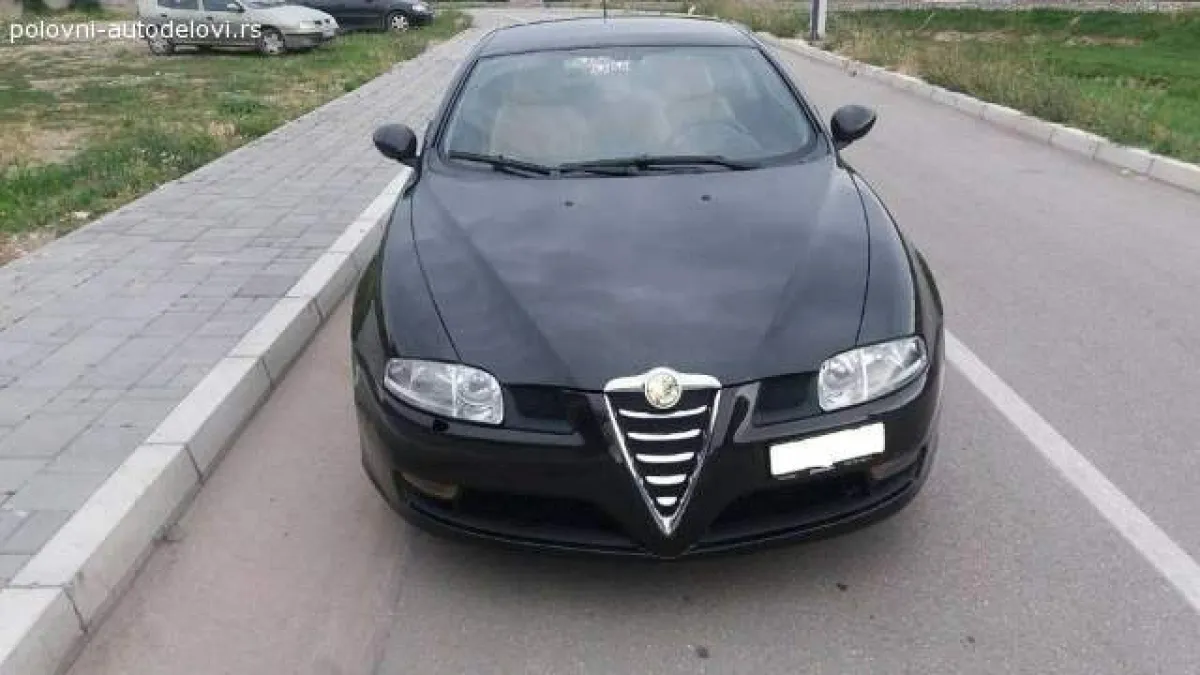 alfa romeo gt delovi