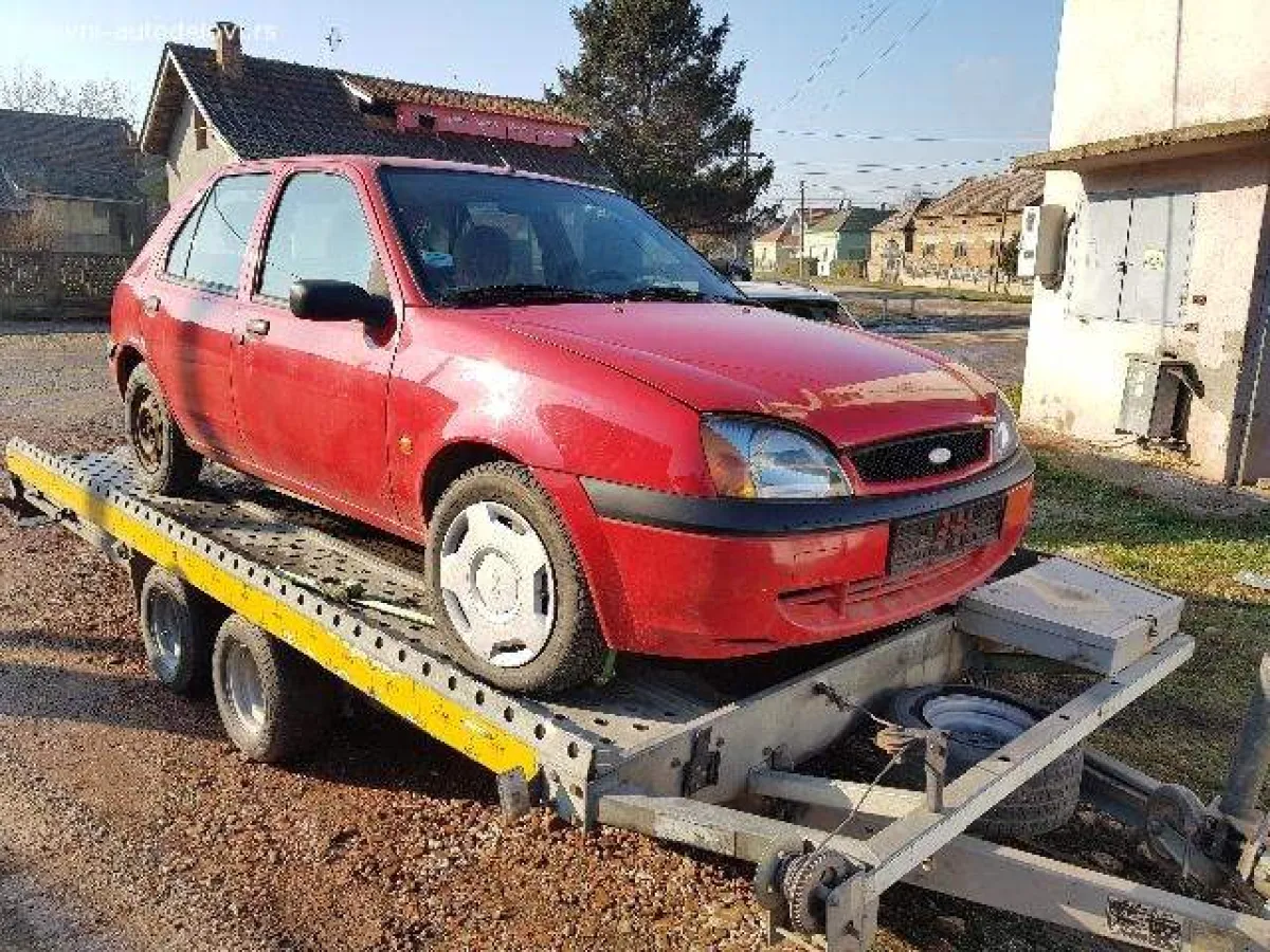 Polovni delovi Ford Fiesta mk4 restayling 2002.god