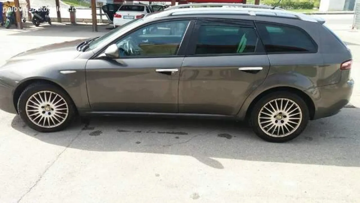 alfa romeo 159 delovi