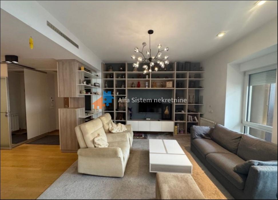 Trosoban stan za izdavanje, Vukov Spomenik, Beograd, 125m², 1.800 €/mes