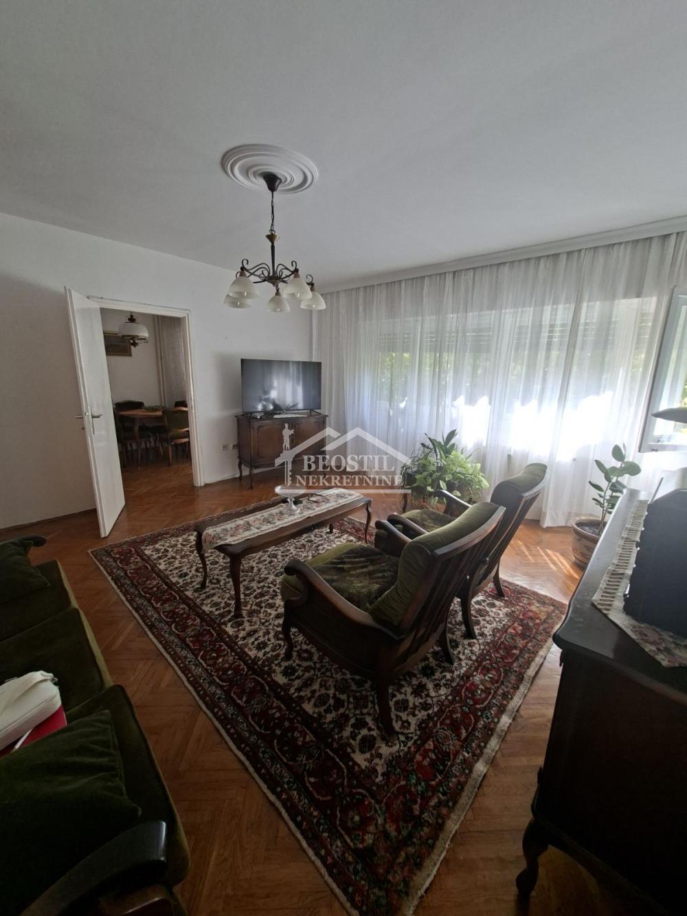 Dvosoban stan za izdavanje, Mašinski Fakultet, Beograd, 57m², 700 €/mes