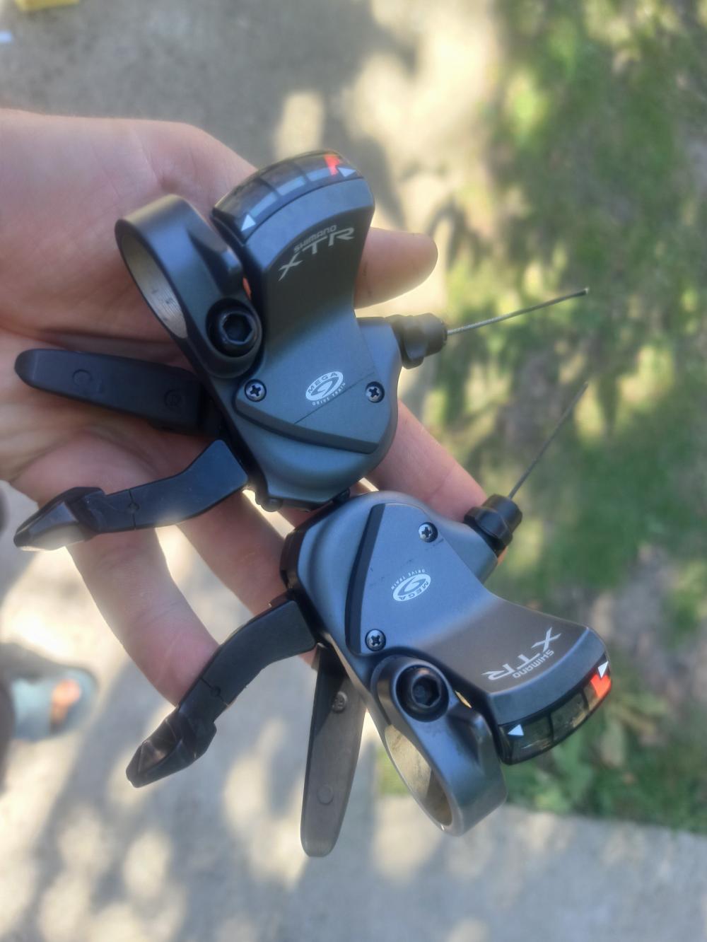 Shimano XTR M952 sifteri