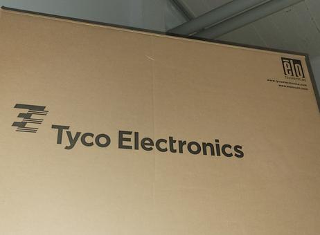 Prikaz Elo TouchSystems ET2639L 26" Touchscreen Monitor