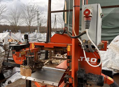 Vud-Majzer LT-40 – horizontalna električna tračna pila