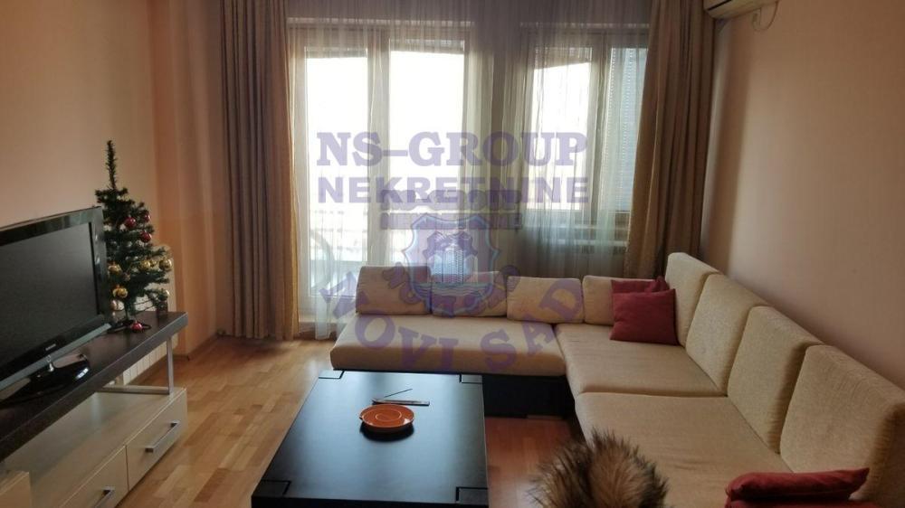 Trosoban stan na prodaju, 72m2, 185.400€