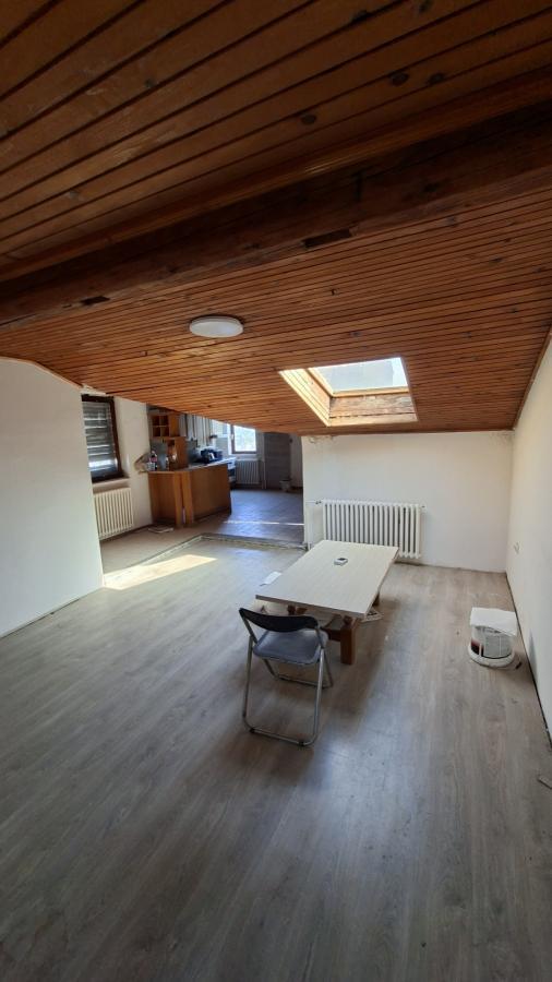 Četvorosoban stan na prodaju, 73m2, 145.000€