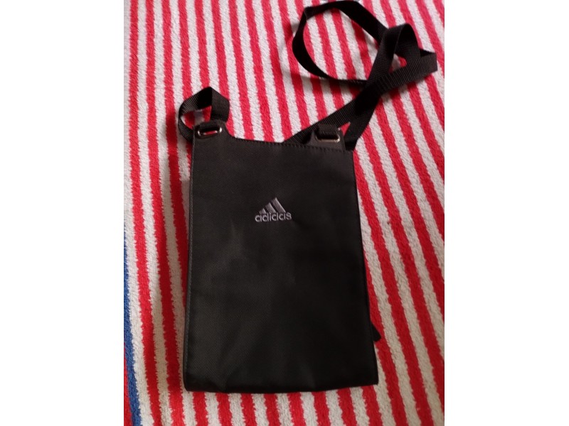 Adidas torbica na rame