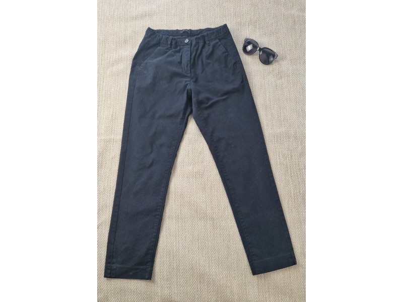 Sisley crne pantalone sa dzepovima-RASPRODAJA
