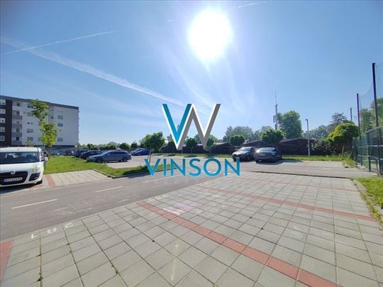 Novi Sad, Sajam - Parking mesto pod rampom ID#9000