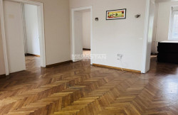Ustanička, salonac kod specijalnog suda