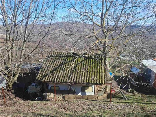 Grabovo plac 1988m2 HITNO!