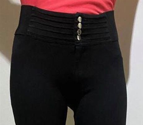 Crne pantalone / helanke (38)