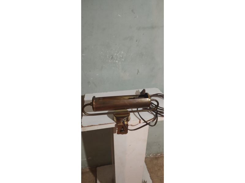 STARA MESINGANA PIANO LAMPA