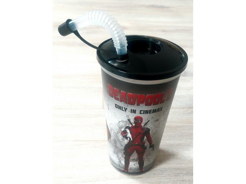 Deadpool 2 2018. Čaša sa slamčicom 0.75L