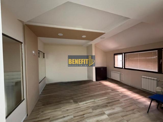 Dorćol, poslovni prostor 64 m²