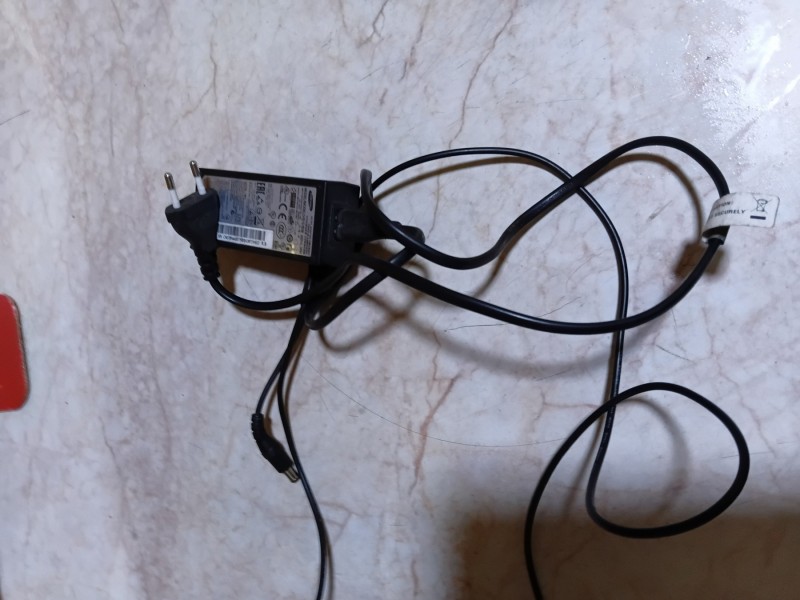 Samsung Ac Adapter 14v1.79a A2514 DPN