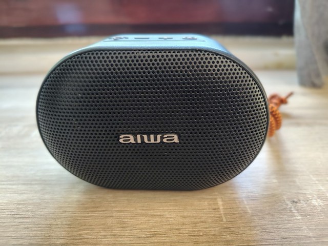 Aiwa BST-330BK Bluetooth zvučnik – IPX6 vodootporan
