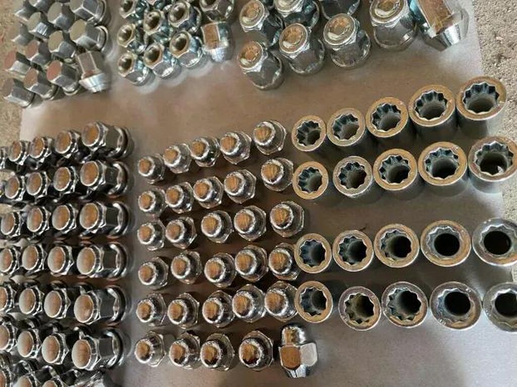 MATICE ZA ALUMINIJUMSKE FELNE ZA MAZDU CX3 CX 5 CX7 | Matice za