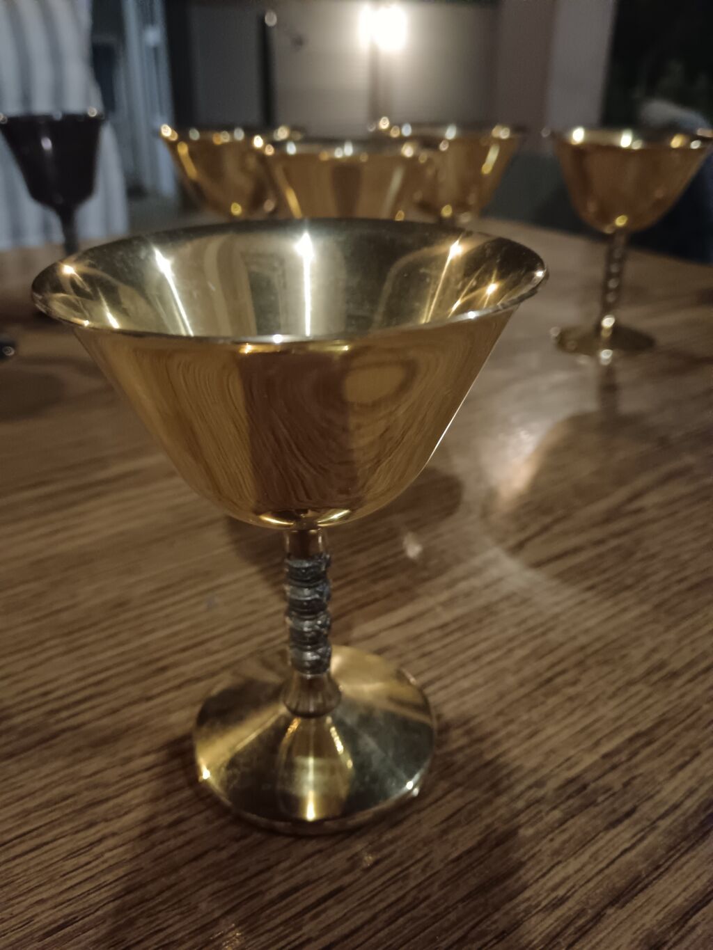 Set od metalnih pehara/čaša za liker – Famipa Prizren - Materijal