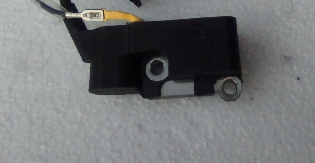 Elektronika/bombina paljenja sa visokofrekventnim kablom i konektorima