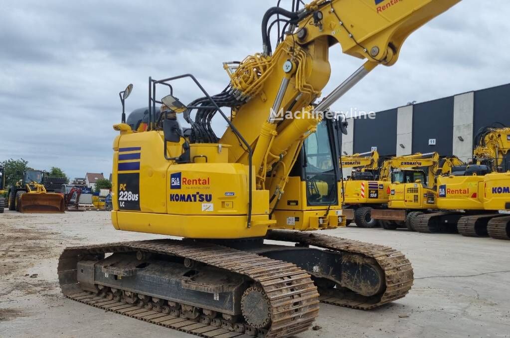 Komatsu PC228USLC-11E0 bager guseničar