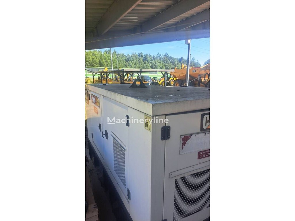 Caterpillar XQP100-2 diesel generator