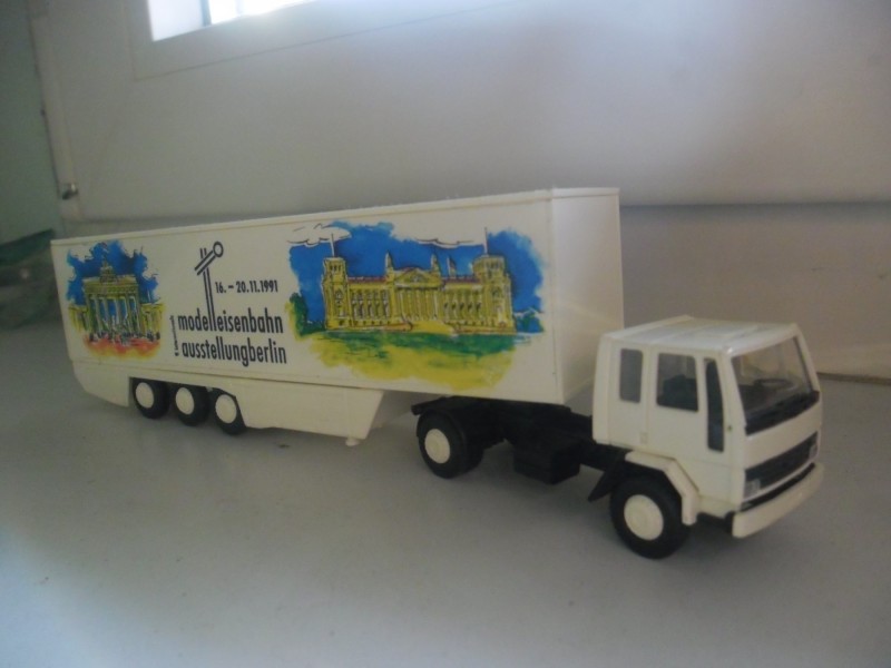 Ford Cargo