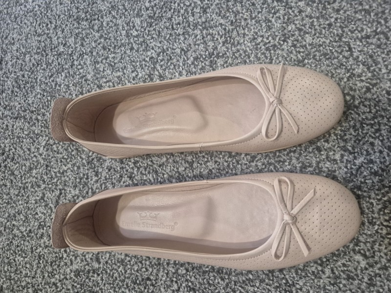 Kozne baletanke kao nove 39