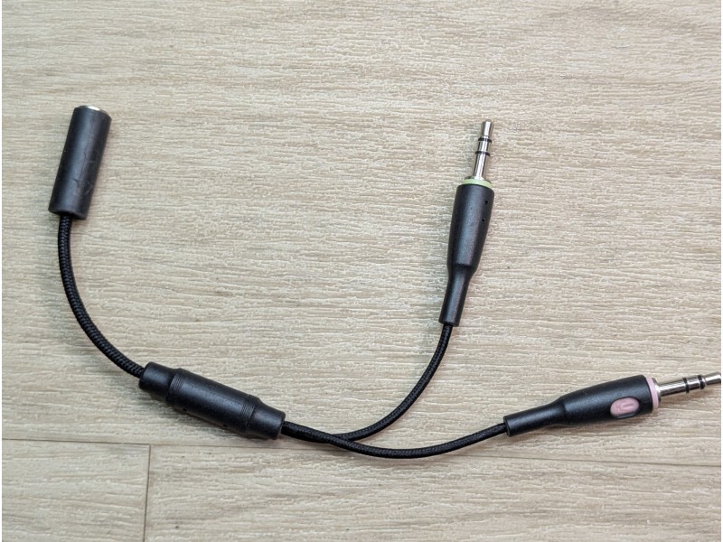 3.5mm audio Y razdelnik
