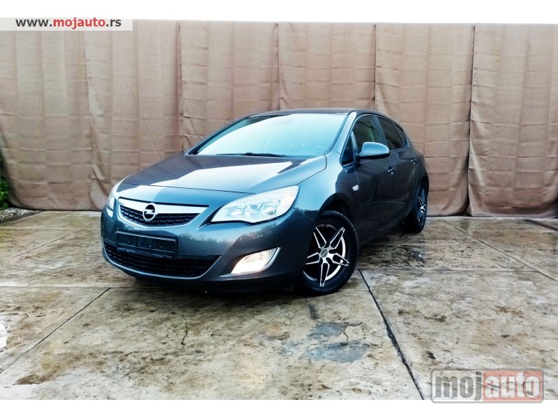 Opel Astra 1.3 CDTI-servis