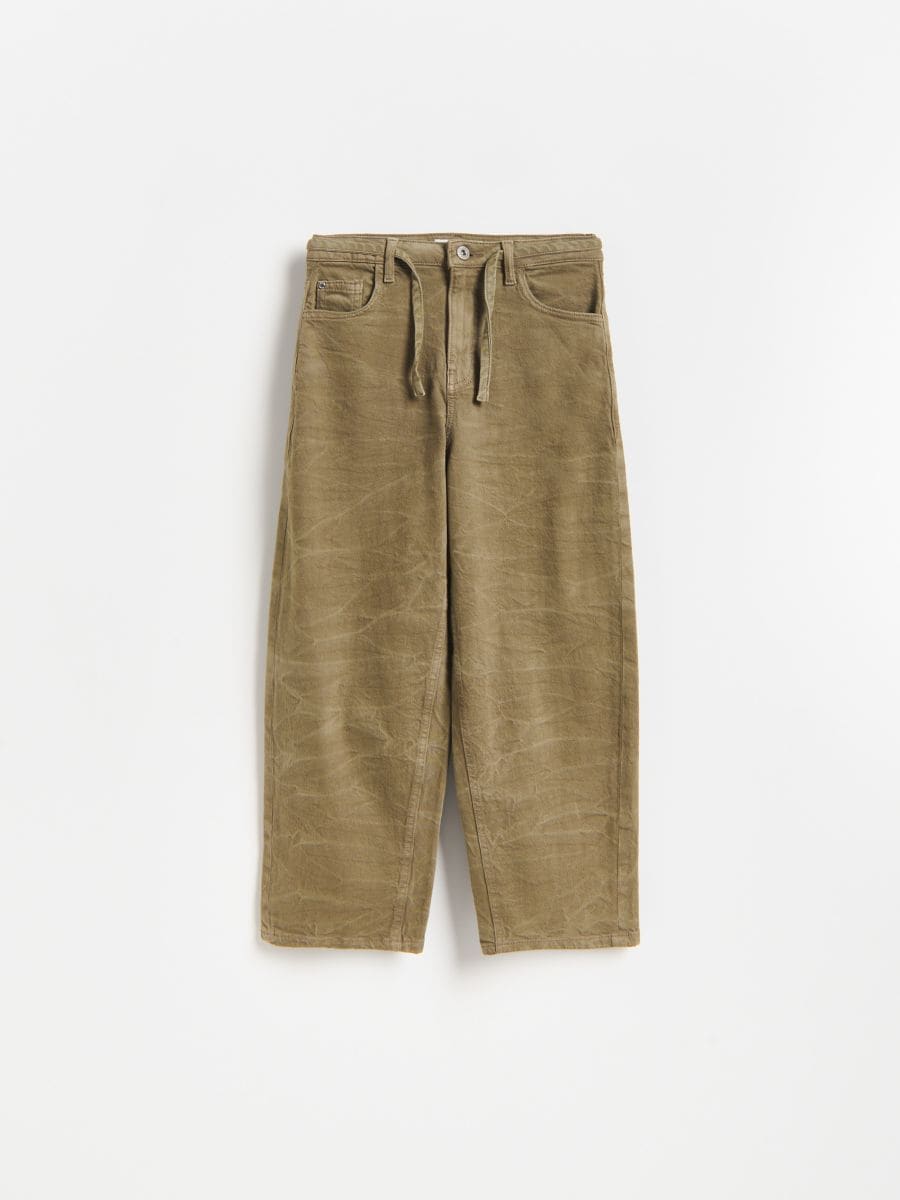 Pantalone s vezicom