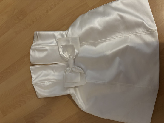 Bela mini haljina