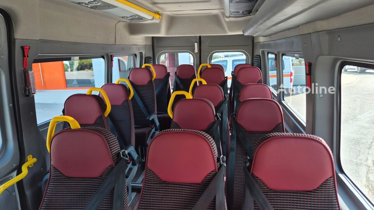 Novi Opel Movano putnički minibus