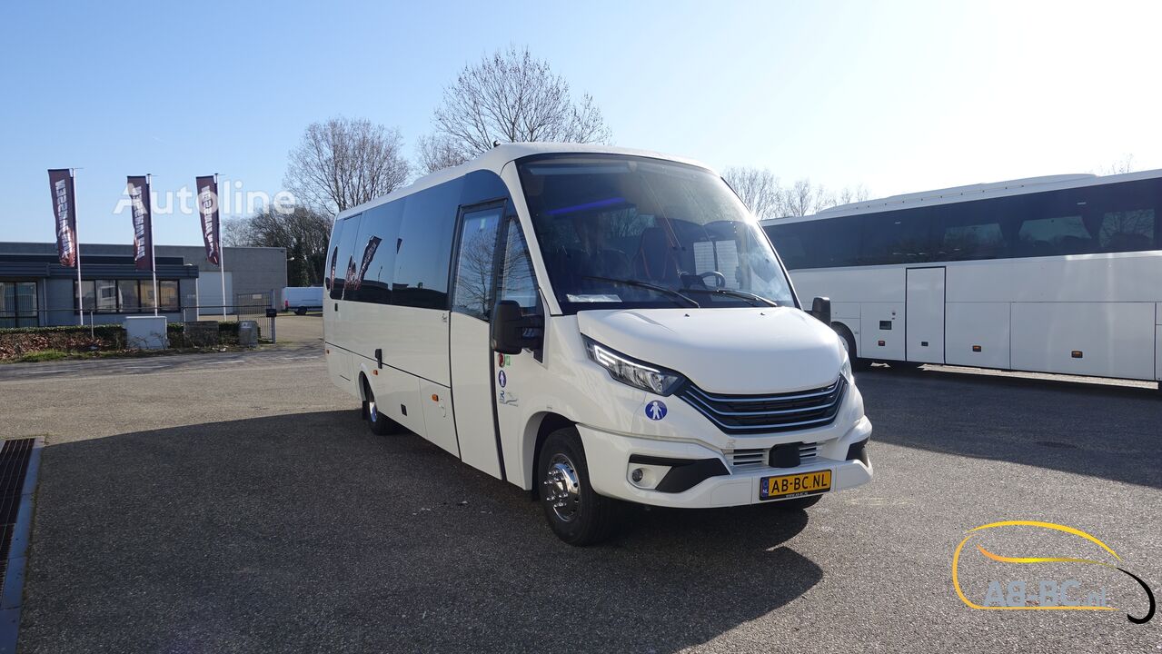 Novi IVECO Rosero First Busworld Edition 31 Seats EURO 6 putnički minibus