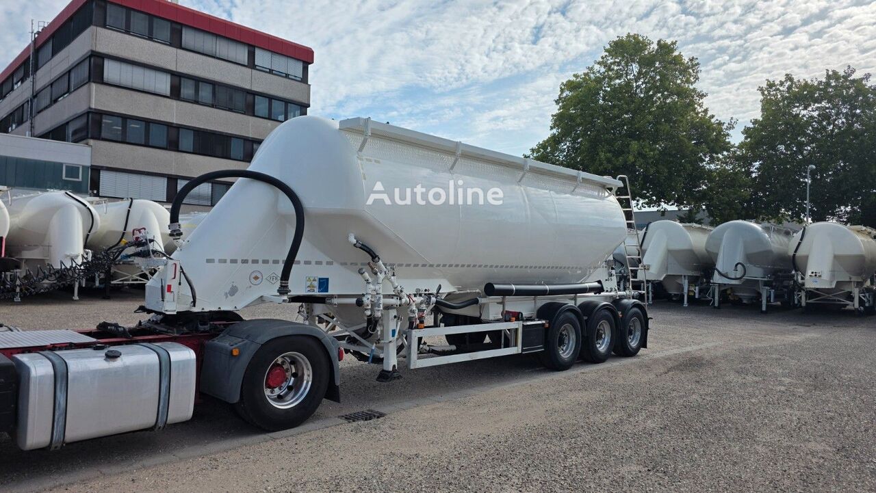 Feldbinder 4 x 36m³ Zementsilo / German cisterna za prevoz cementa