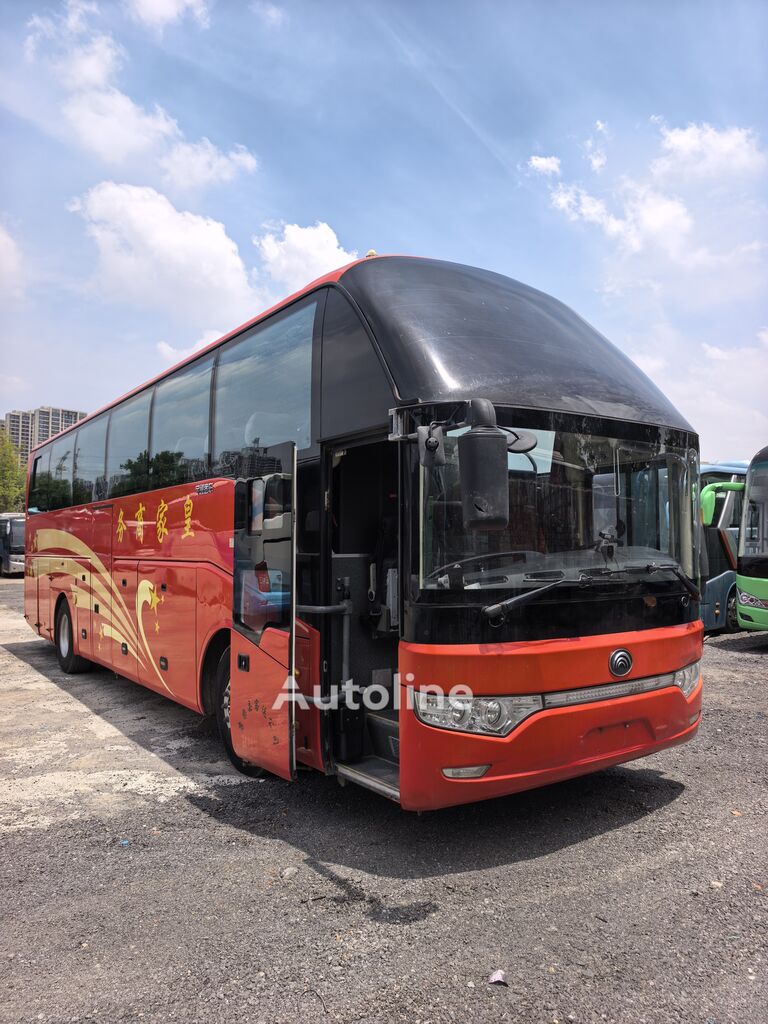 Yutong ZK 6122 turistički autobus