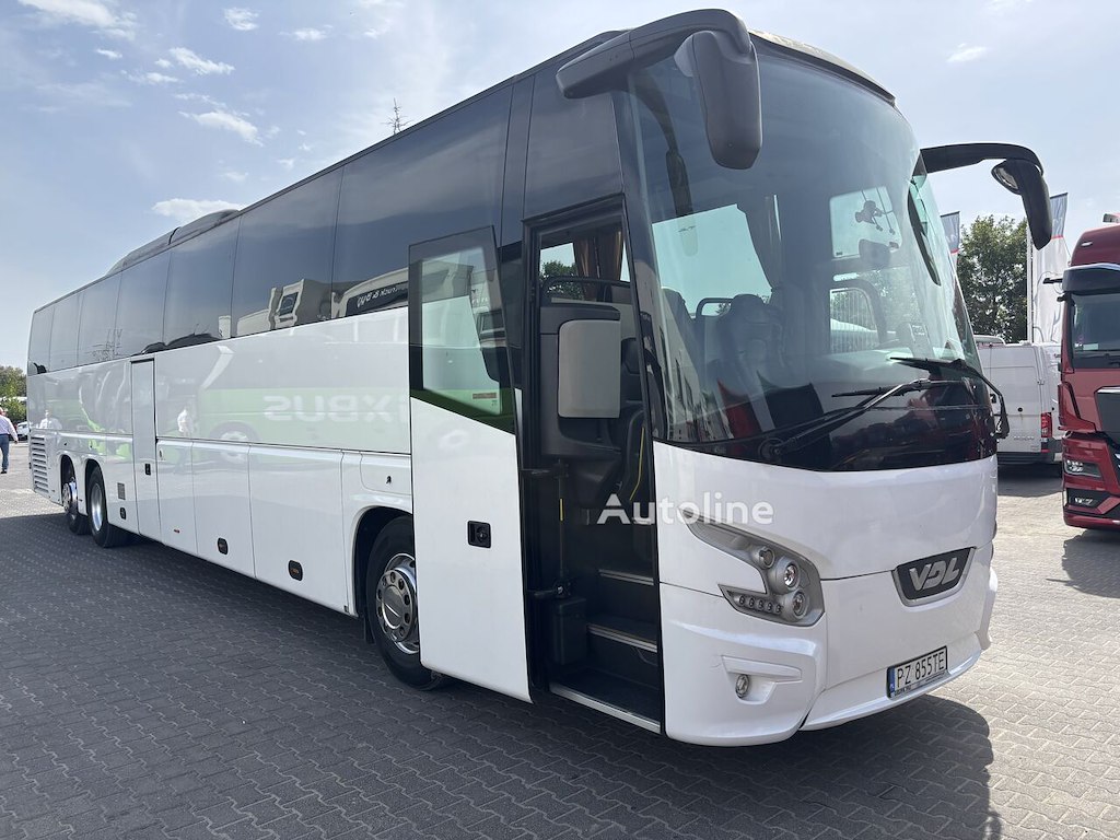 VDL Futura turistički autobus