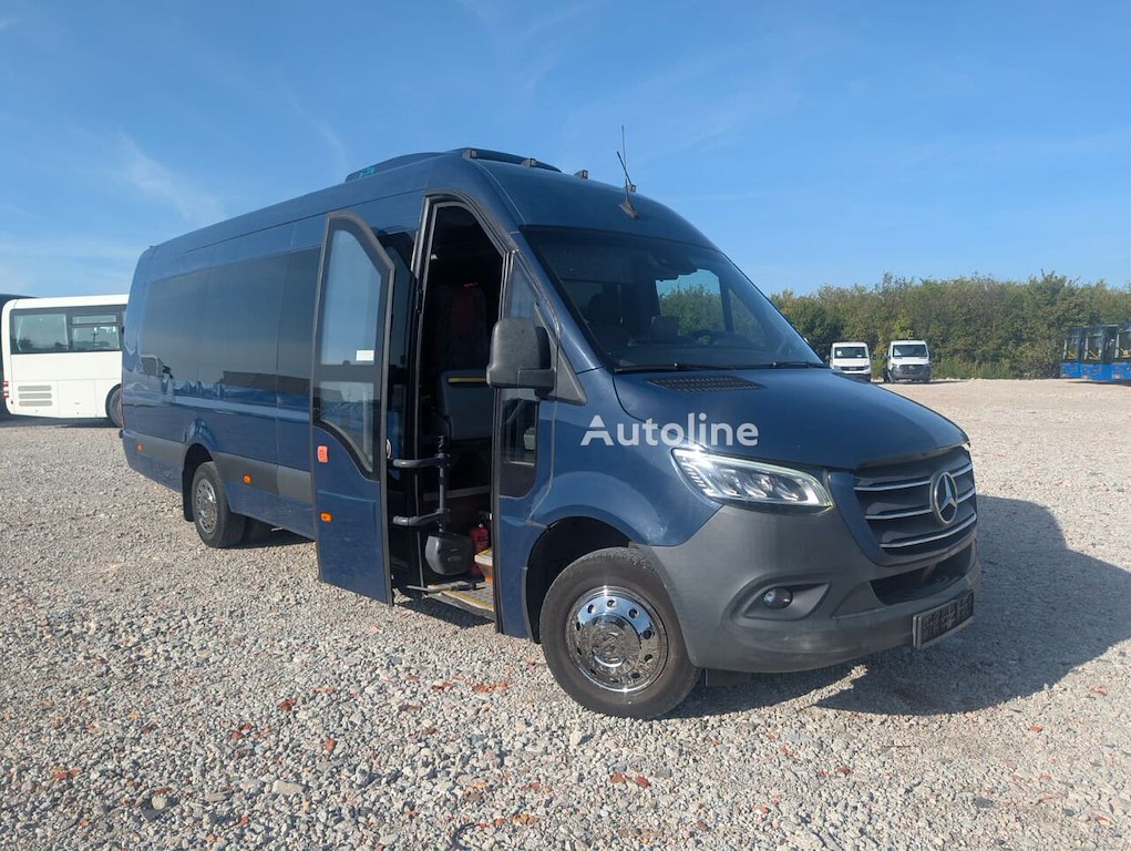 Mercedes-Benz Sprinter 519 prigradski autobus